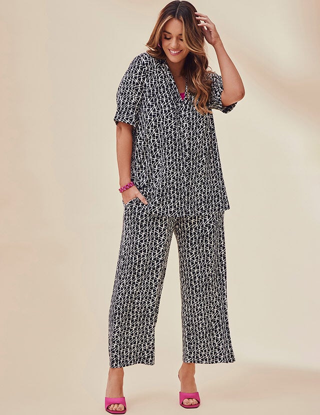 Taking Shape: Plus Size Women's Clothing in UK