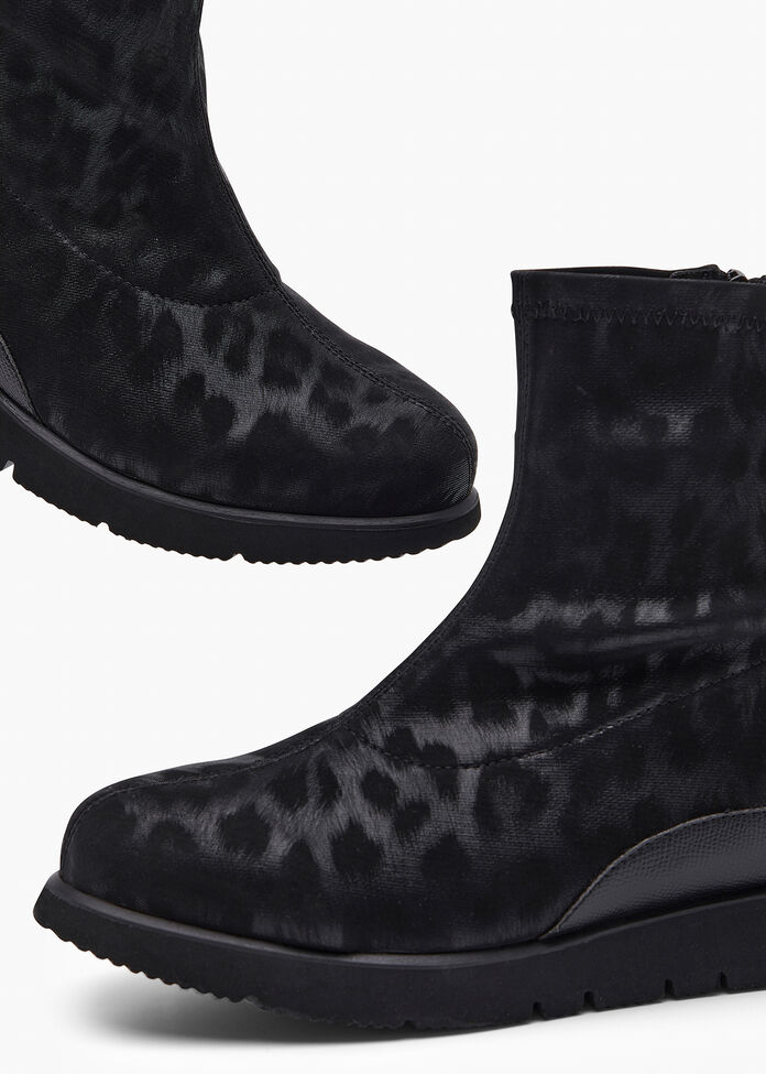Shop Jacquard Flexible Boot | Comfortable Shoes | Taking Shape NZ