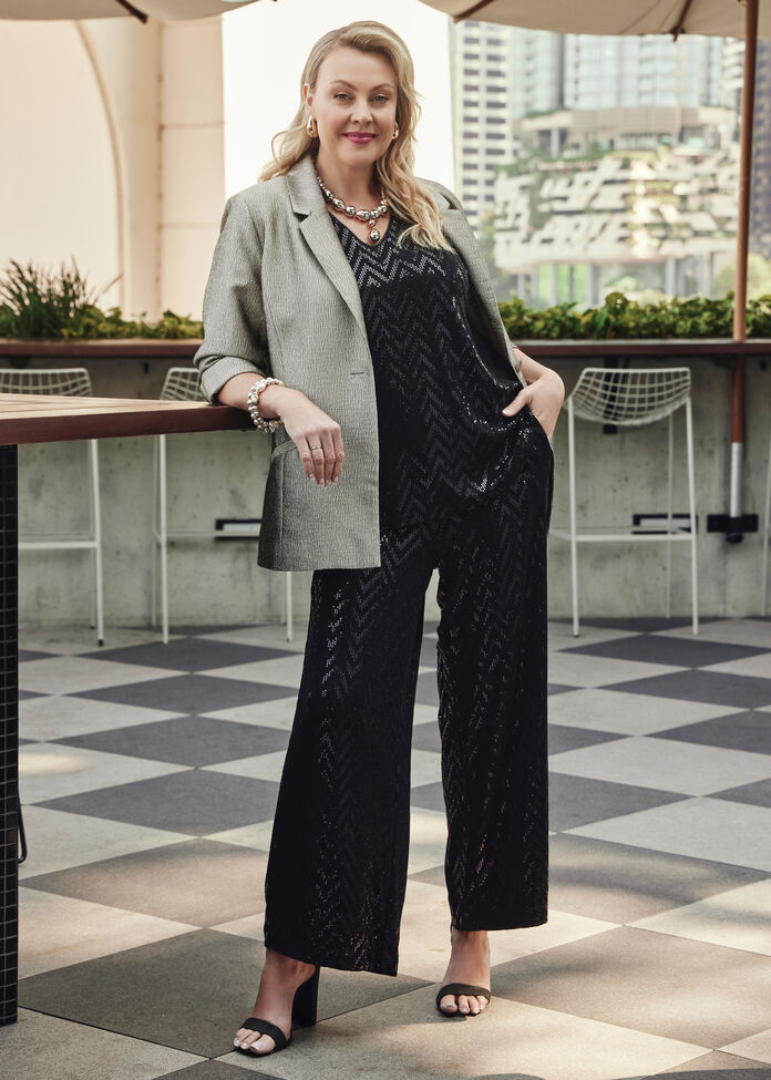 Make An Entrance Outfit