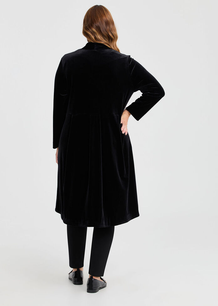 Shop Plus Size Abbey Velour Duster, Black | Taking Shape AU