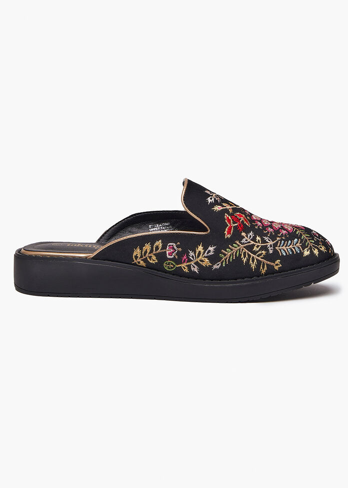 Shop Embroidered Floral Mule | Comfortable Shoes | Taking Shape AU