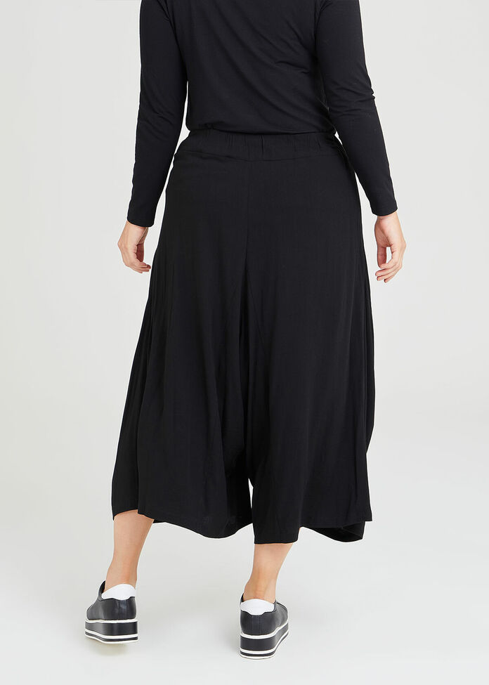 Shop Plus Size Pocket Detail Natural Skant, Black | Taking Shape AU