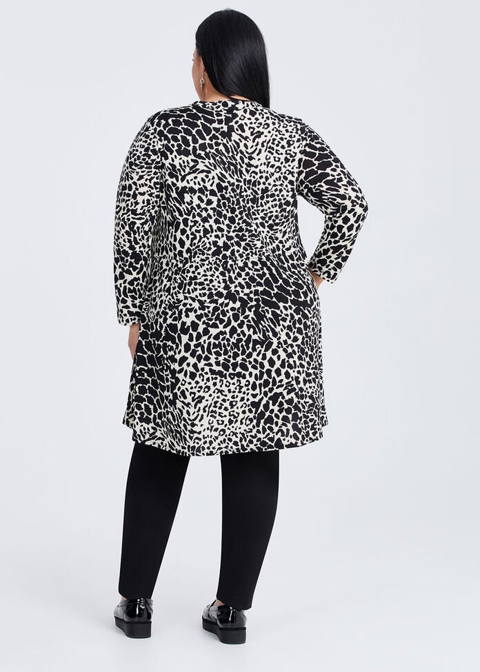Shop Plus Size Relaxed Animal Tunic, Print | Taking Shape NZ