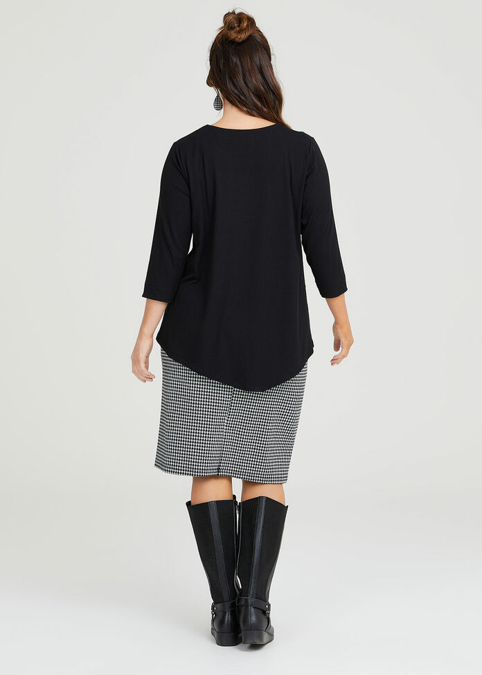 Shop Plus Size Angled Spliced Long Sleeve Top in Black | Sizes 12-30 ...