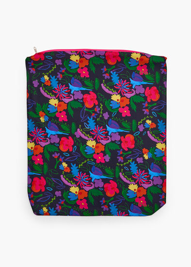 Stylish Travel And Holiday Accessories For Women Taking Shape Au