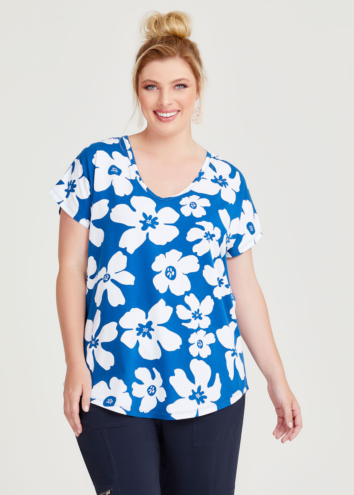 Shop Plus Size Cotton Daisy Flower Top, Blue | Taking Shape AU