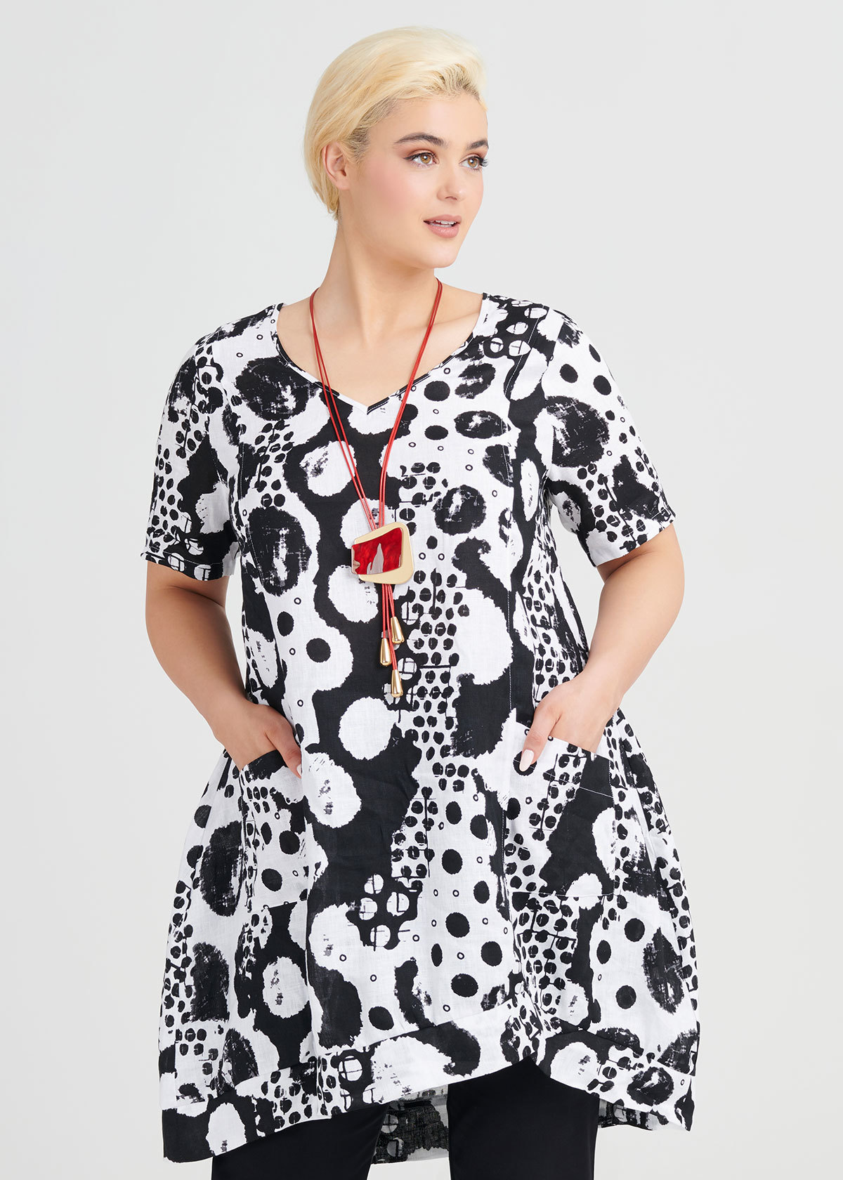 Shop Plus Size Rough Edges Linen Tunic, Print | Taking Shape AU