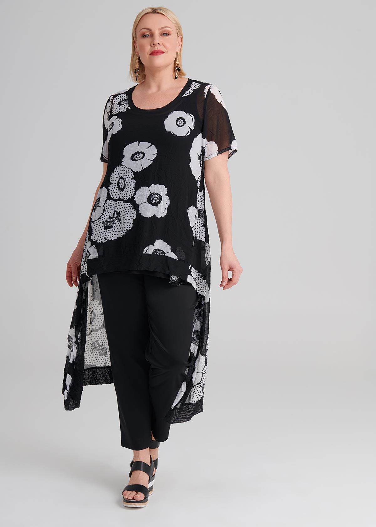 Shop Plus Size Bell Floral Tunic in Print | Taking Shape AU