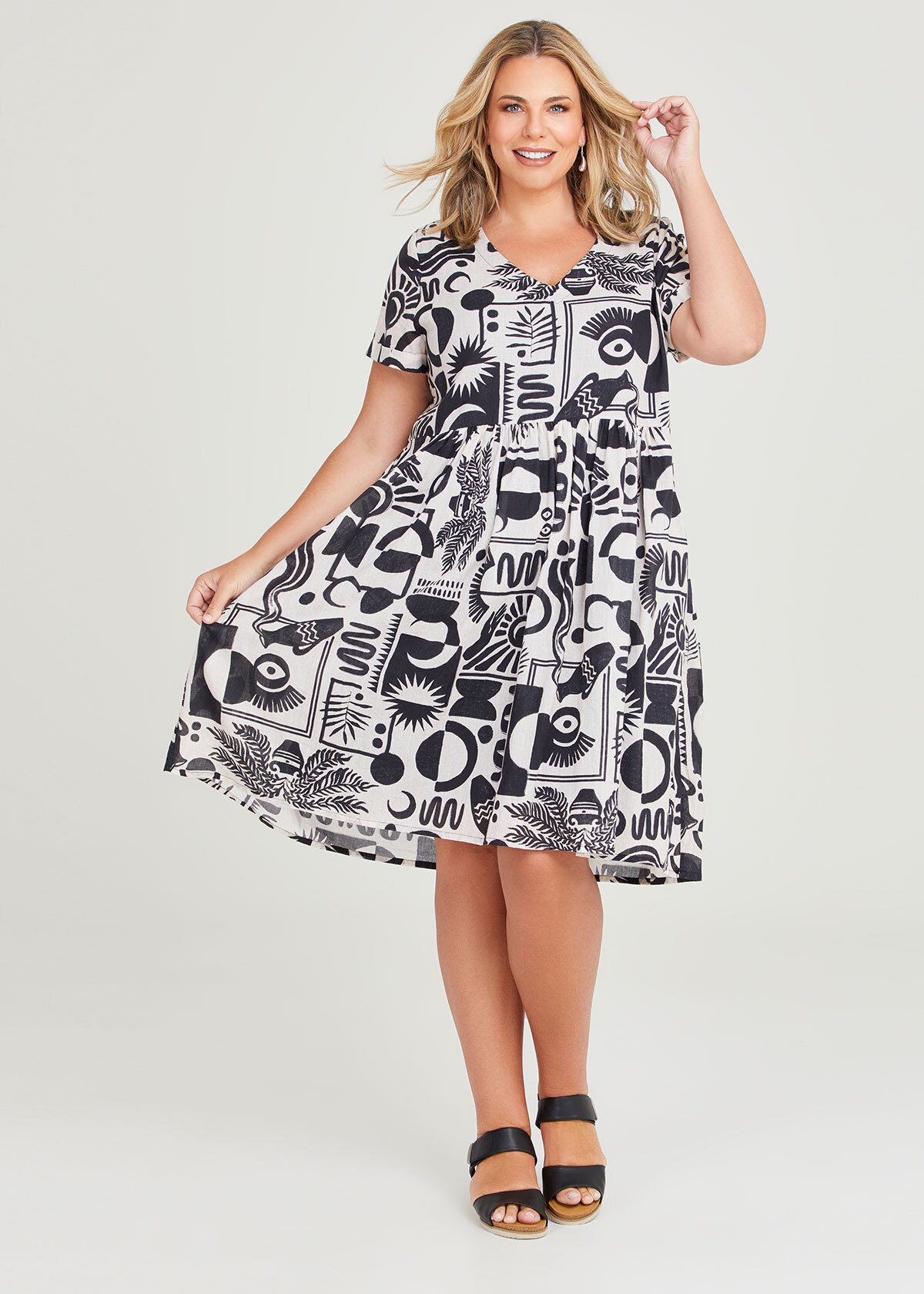 Shop Plus Size Cotton Graphic Pocket Dress, Black | Taking Shape AU
