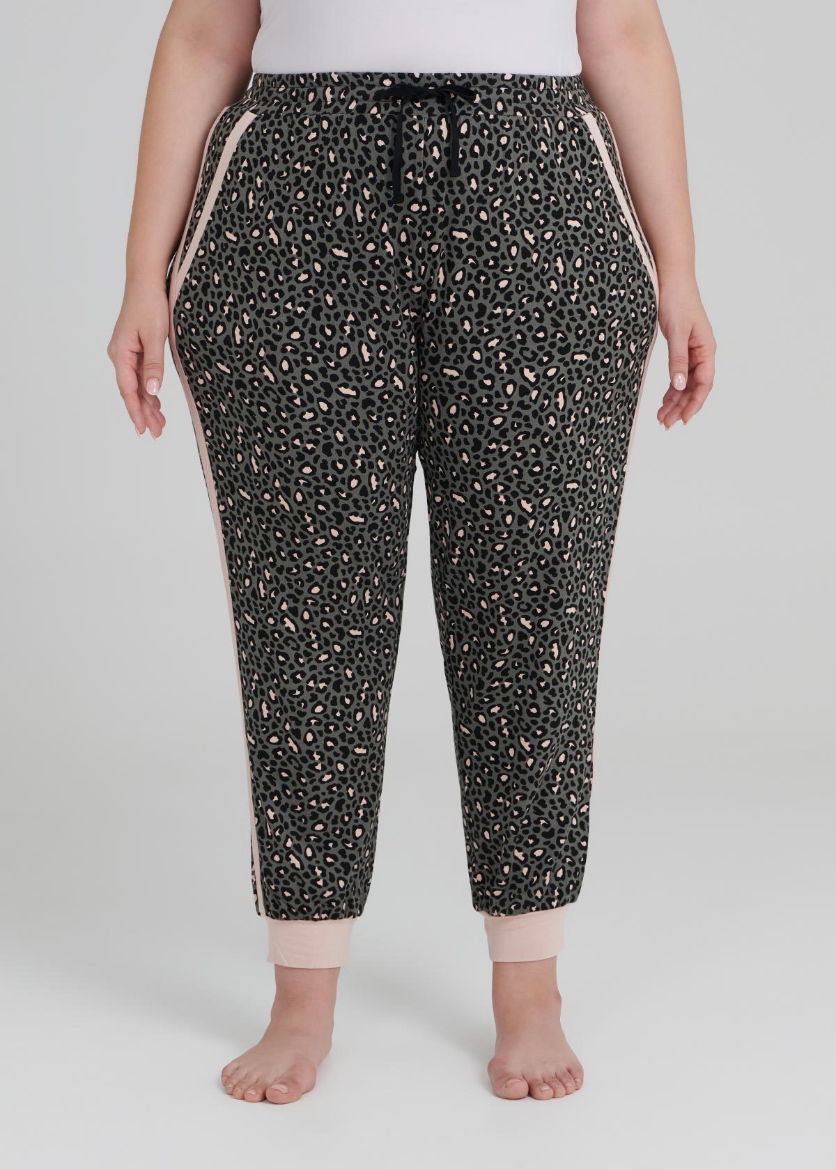 Shop Plus Size Lounge Spot Bamboo Pant in Print | Taking Shape AU